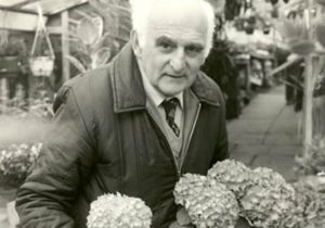 About Us - Gordon Rigg